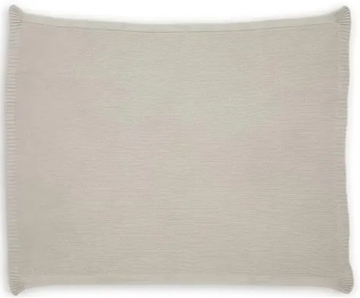 Signature Design by Ashley Gayelery Farmhouse Machine Washable Knitted ...