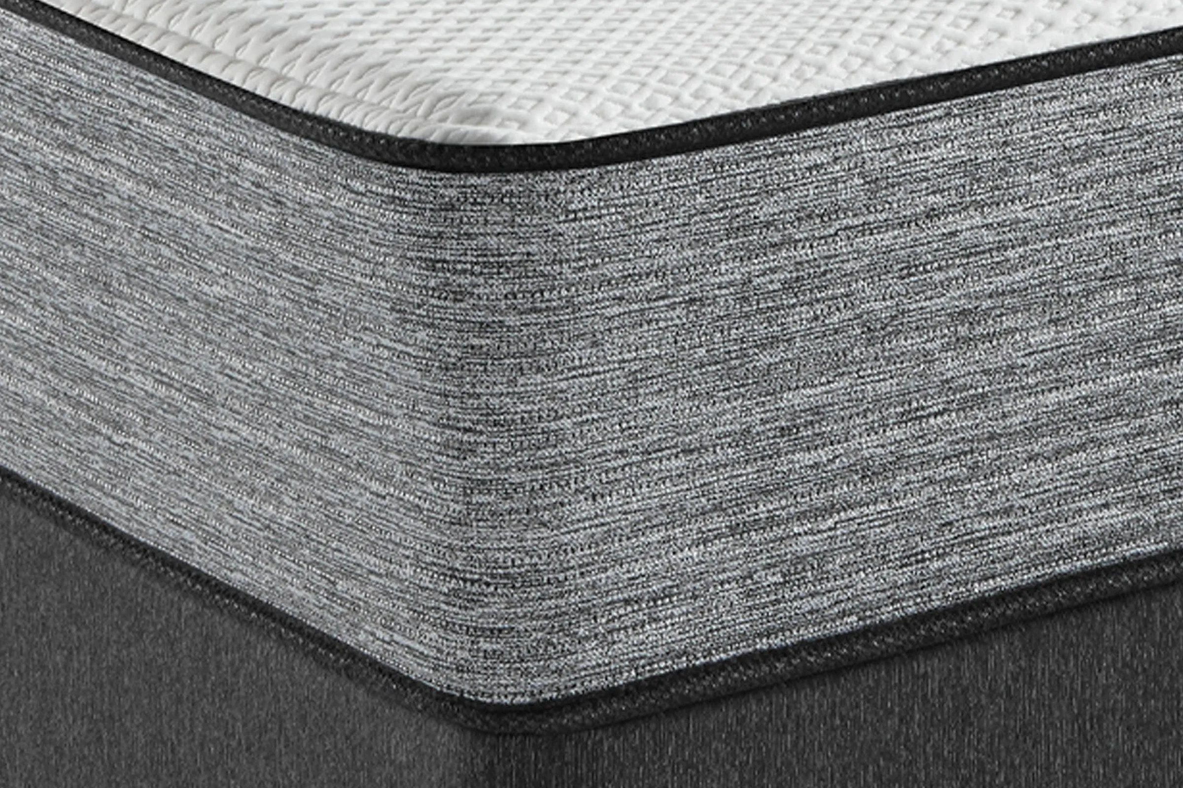 Beautyrest Harmony Lux Hybrid Plush Queen Mattress