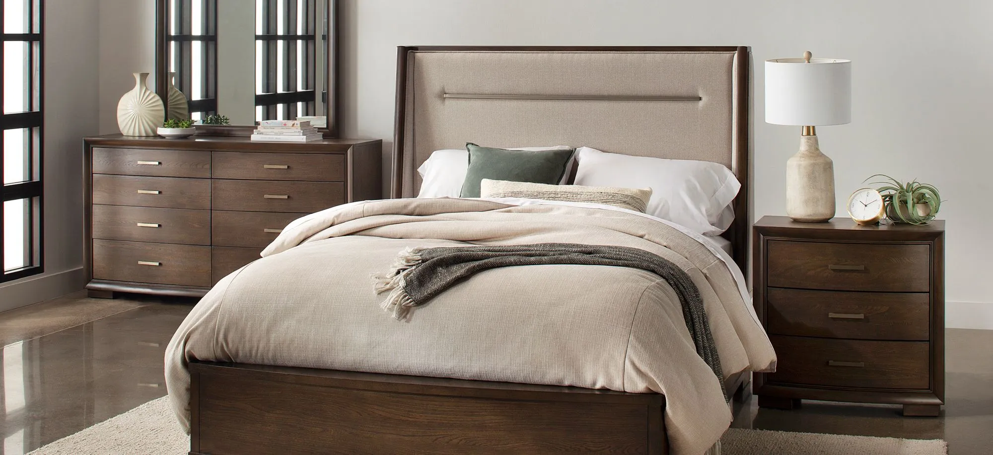 Huntington Park 4-pc. Bedroom Set